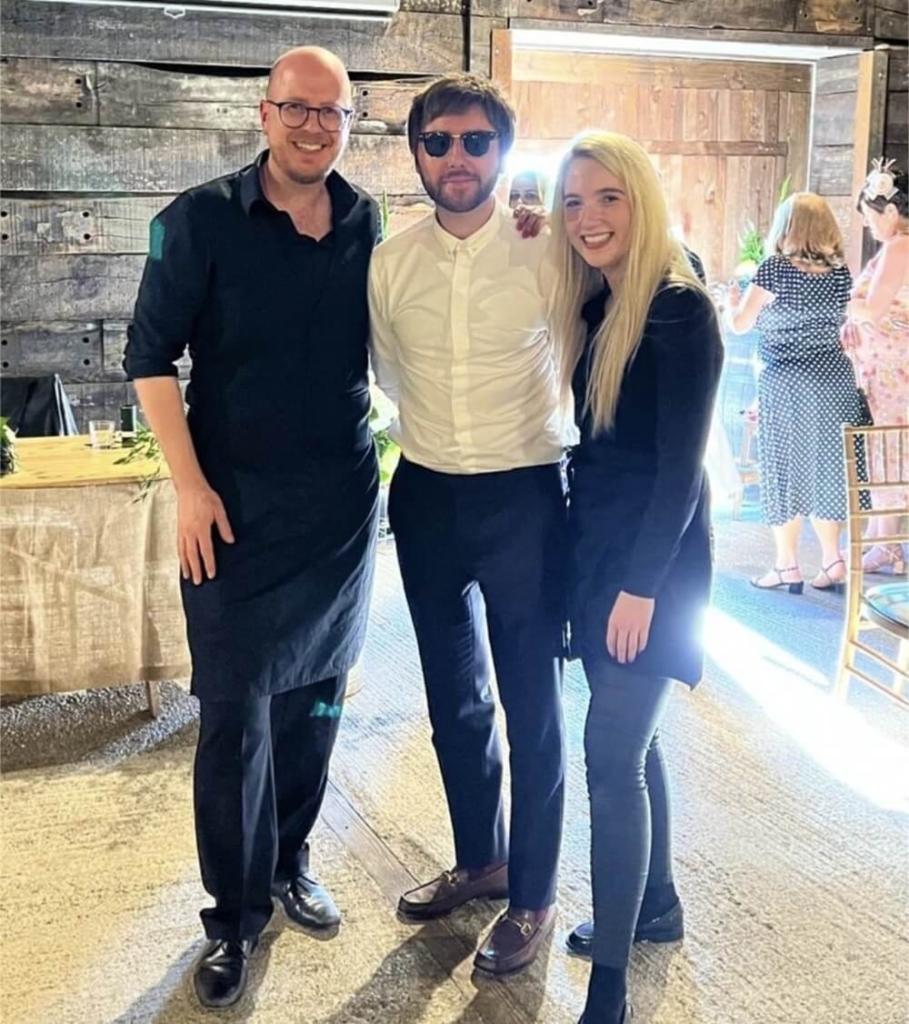 Singing Waiters UK's #1 | Silver Service Singers®